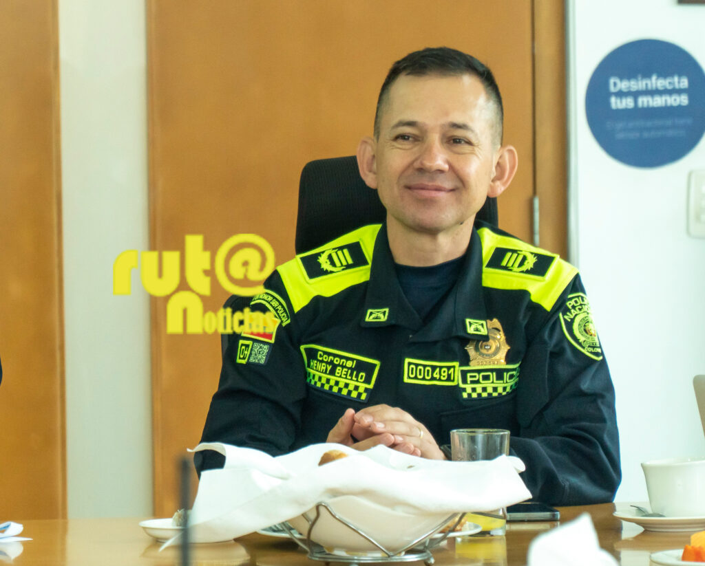 Coronel Henry Bello, de la Policía Medellín a general de la república ...