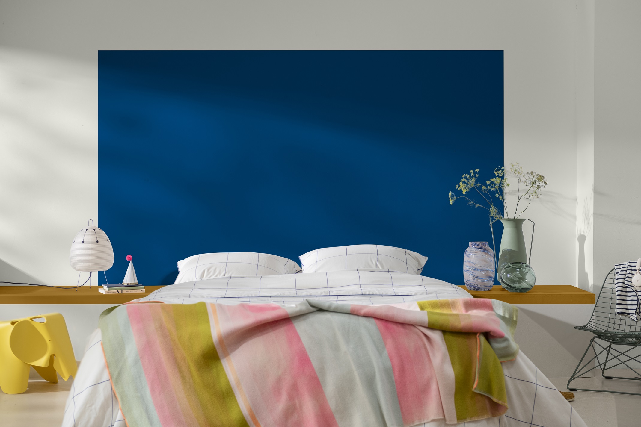 Crea tu espacio, a tu ritmo con el Azul Atlántico, el Color del Año ...